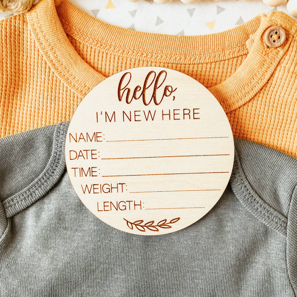 Knotty Design Co. - Baby Birth Announcement Sign - Hello World Round W ...